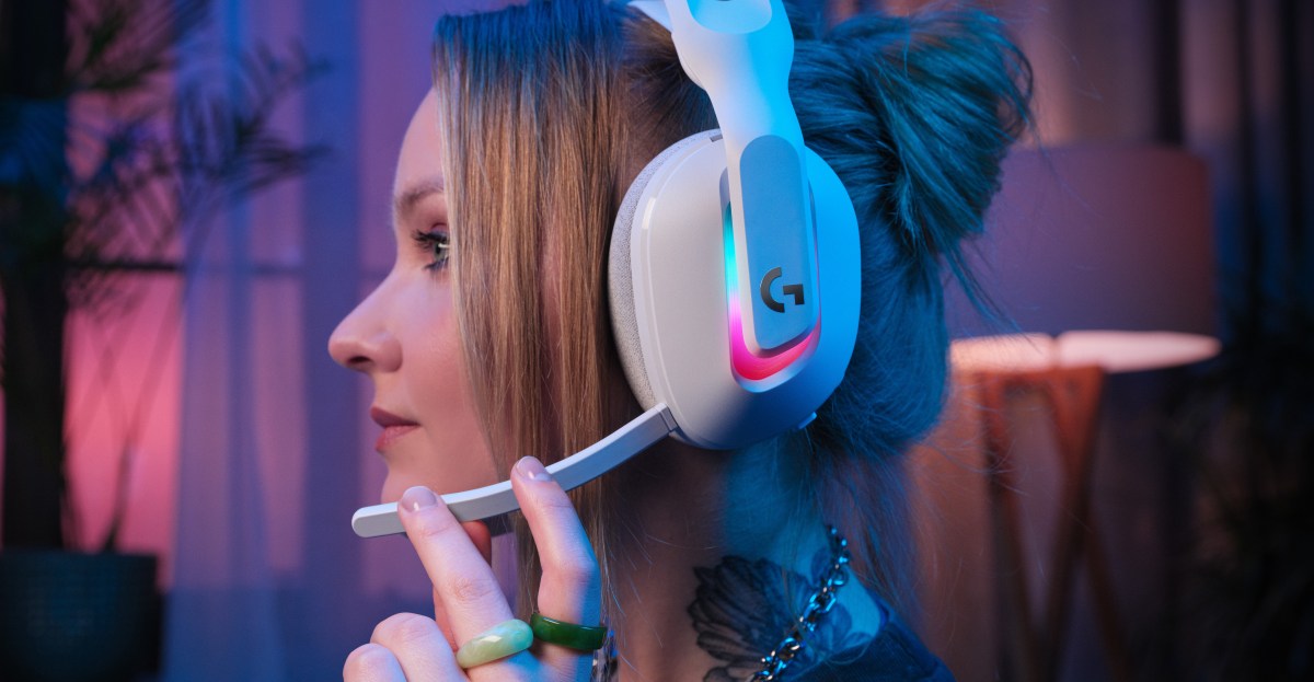 Switch Audio Sources Instantly with Logitech’s Astro A20 X Gaming ...
