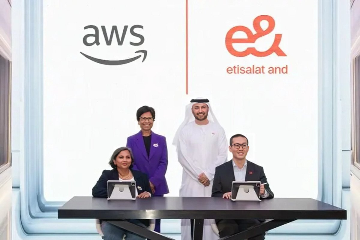 AWS and e& to Train 30,000 UAE Citizens in AI and Cloud Skills | DigitrendZ