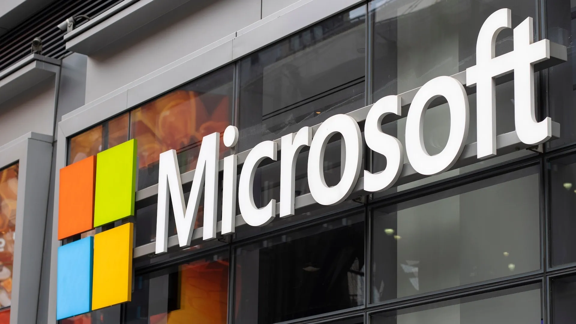 Microsoft and Amazon Forge Major Ad Partnership | DigitrendZ