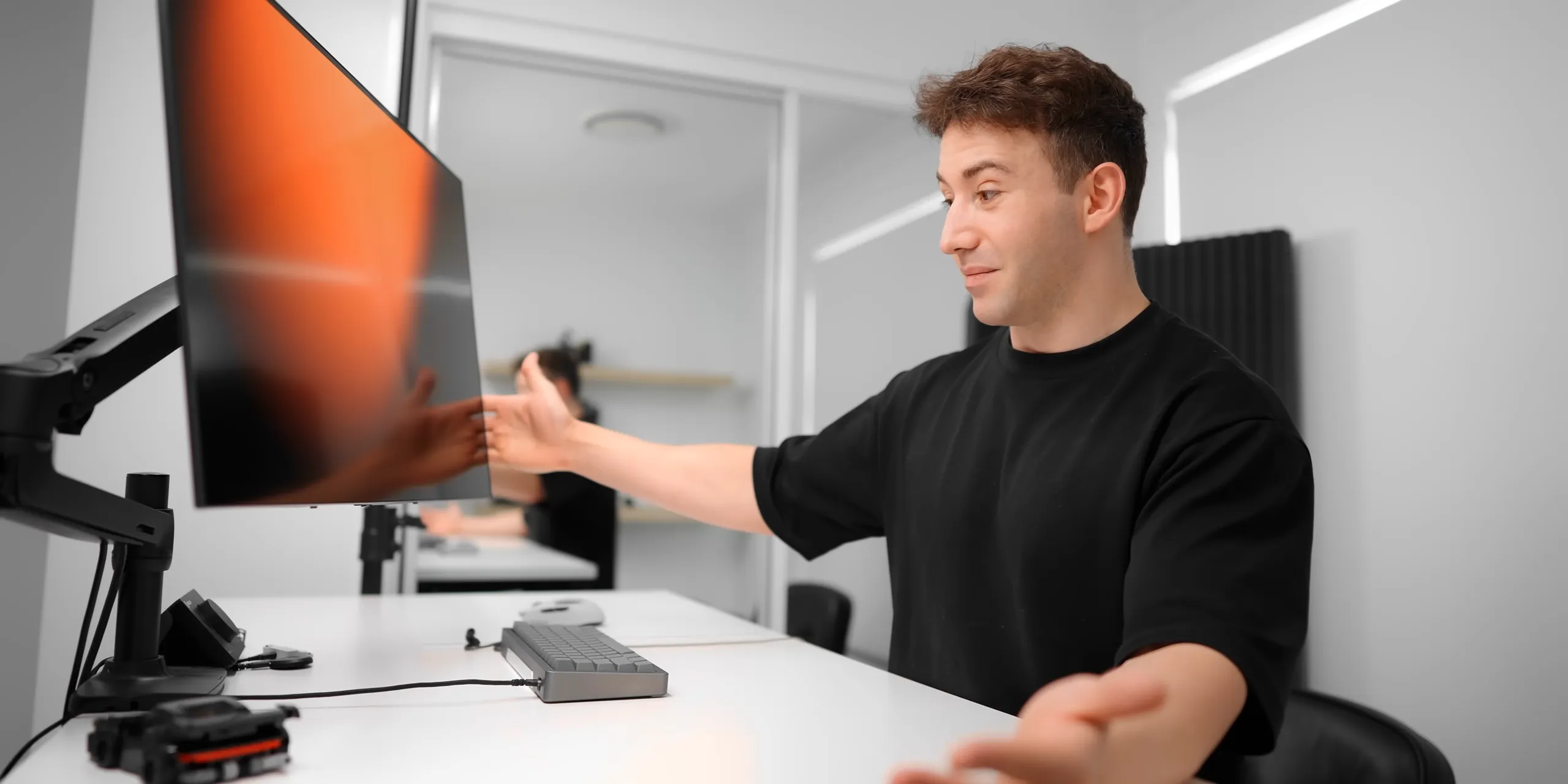 OLED Gaming Monitor Endures 3,000-Hour Burn-In Test | DigitrendZ